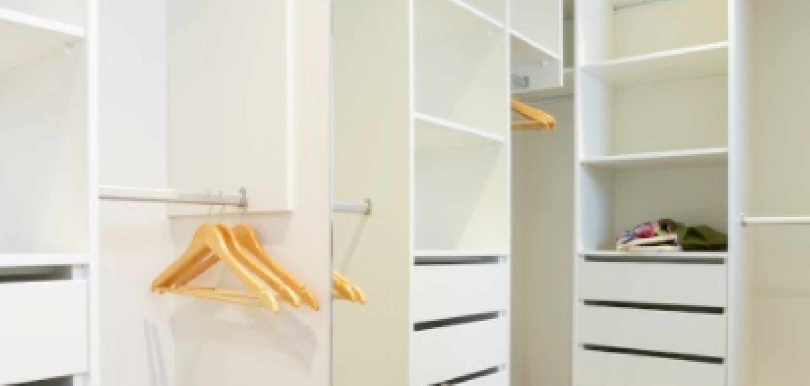 PlaceMakers Custom Walk-in Wardrobe | PlaceMakers NZ